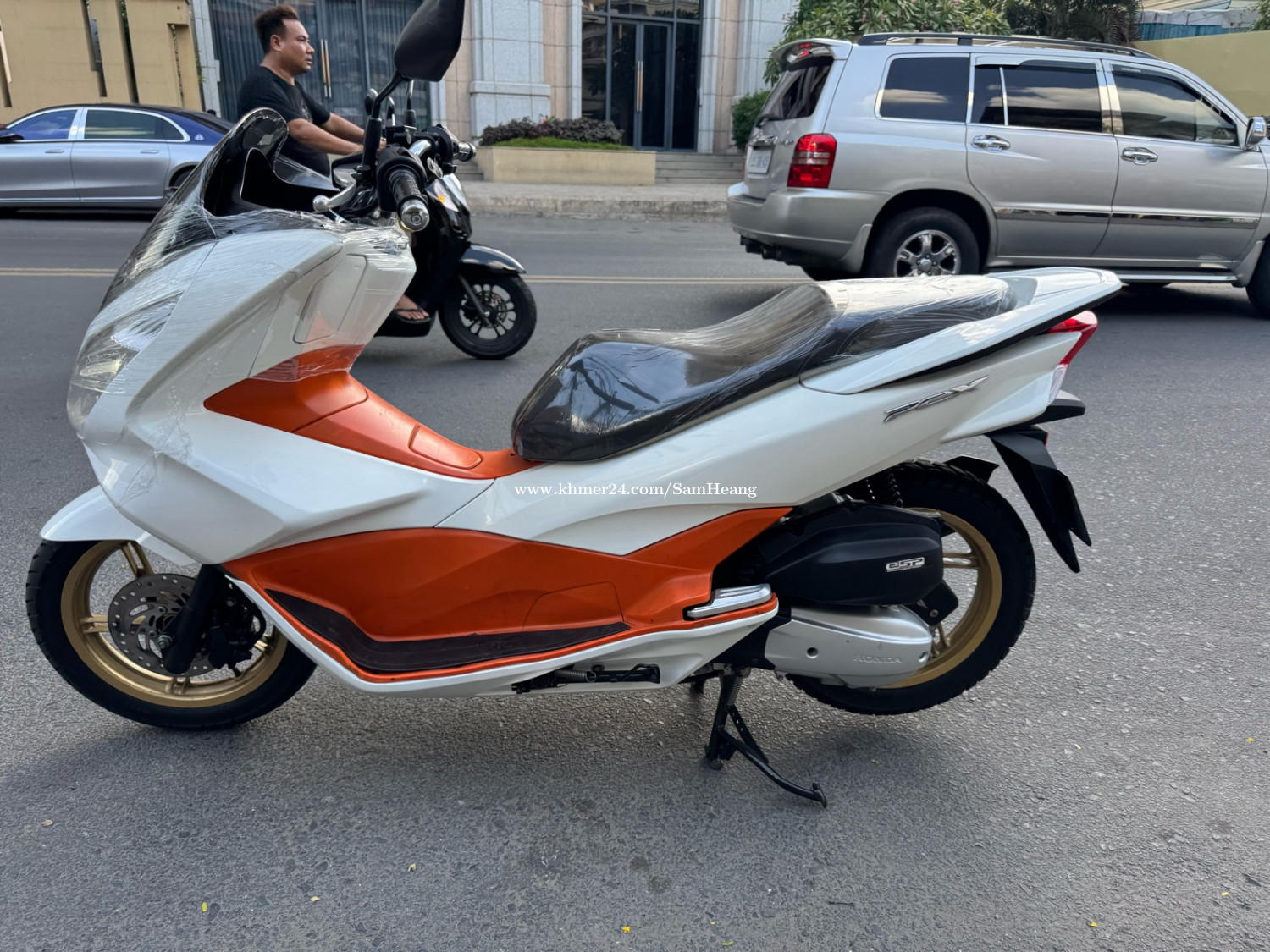 Honda pcx 150cc price $1480.00 in Boeng Prolit, Prampir Meakkakra, Phnom Penh, Cambodia ...