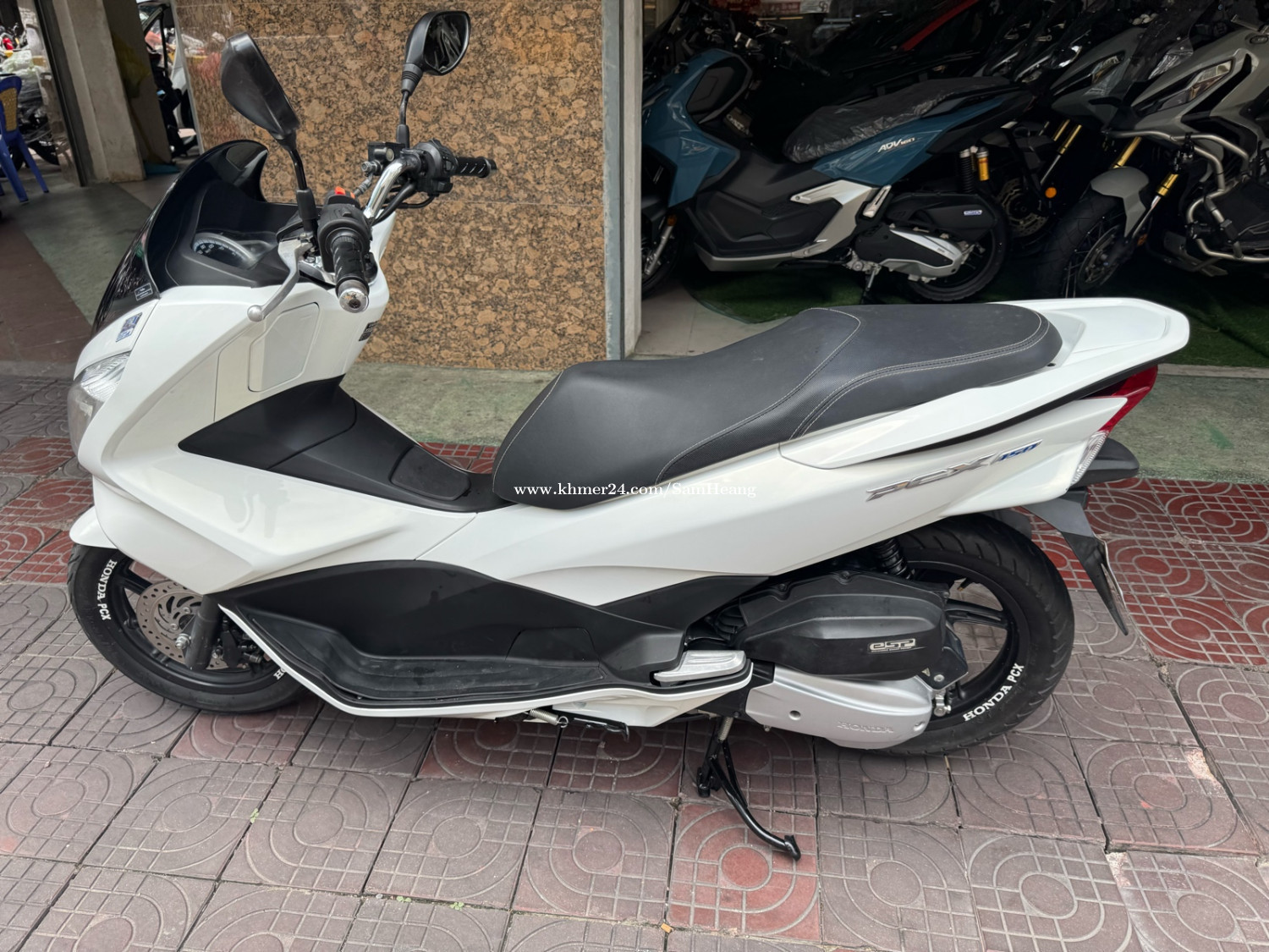 Honda pcx 150cc price $1380.00 in Boeng Prolit, Prampir Meakkakra, Phnom Penh, Cambodia ...