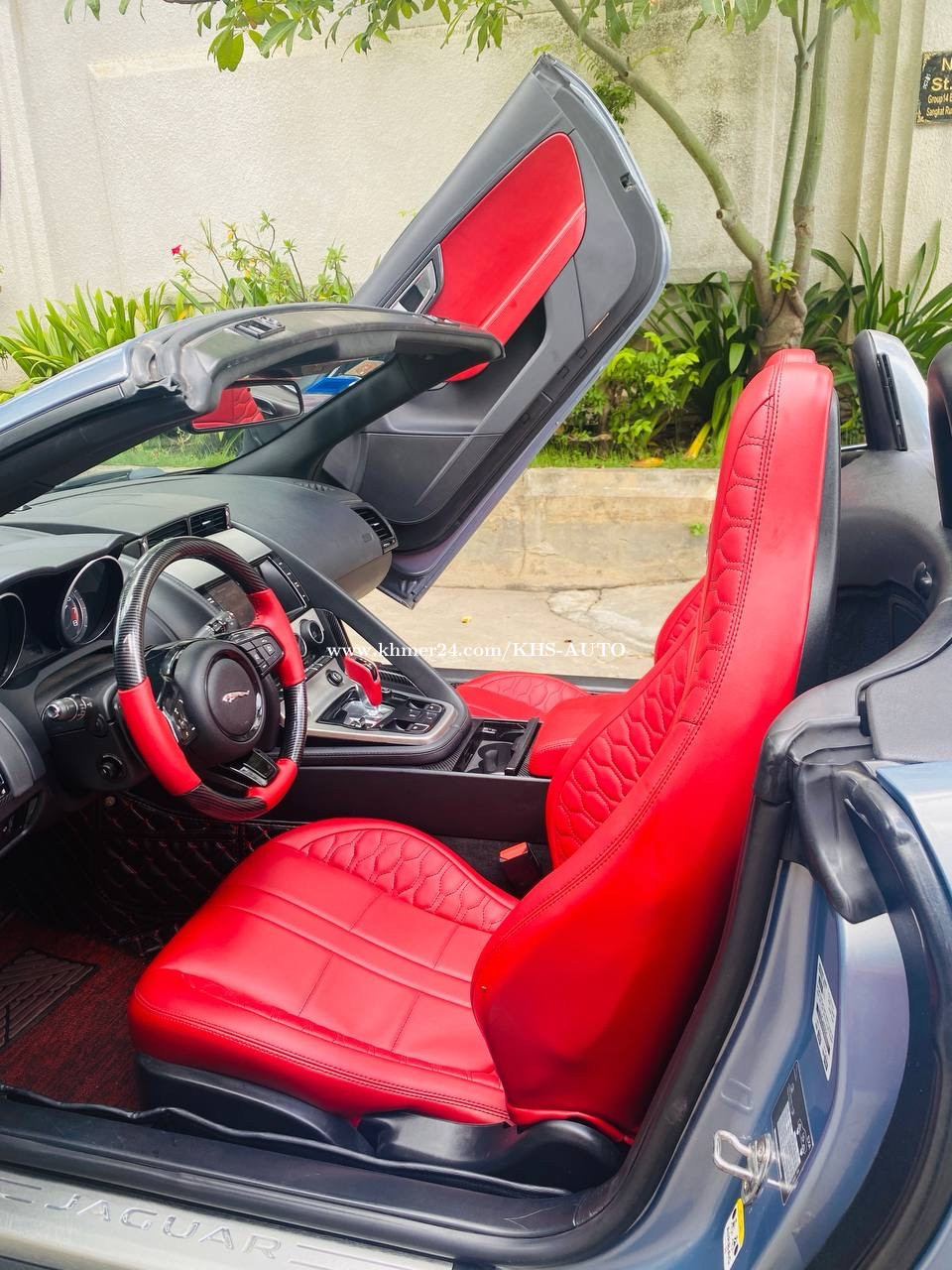 Jaguar F-Type Couple with Lambogi door style price $38000 in Tuol Sangkae 1, Ruessei Kaev, Phnom ...