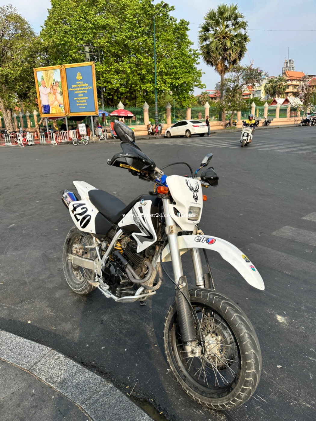 លក់ម៉ូតូ XR 400cc ជិះធ្វេីរការាល់ថ្ងៃ price $2100.00 in Phnom Penh ...