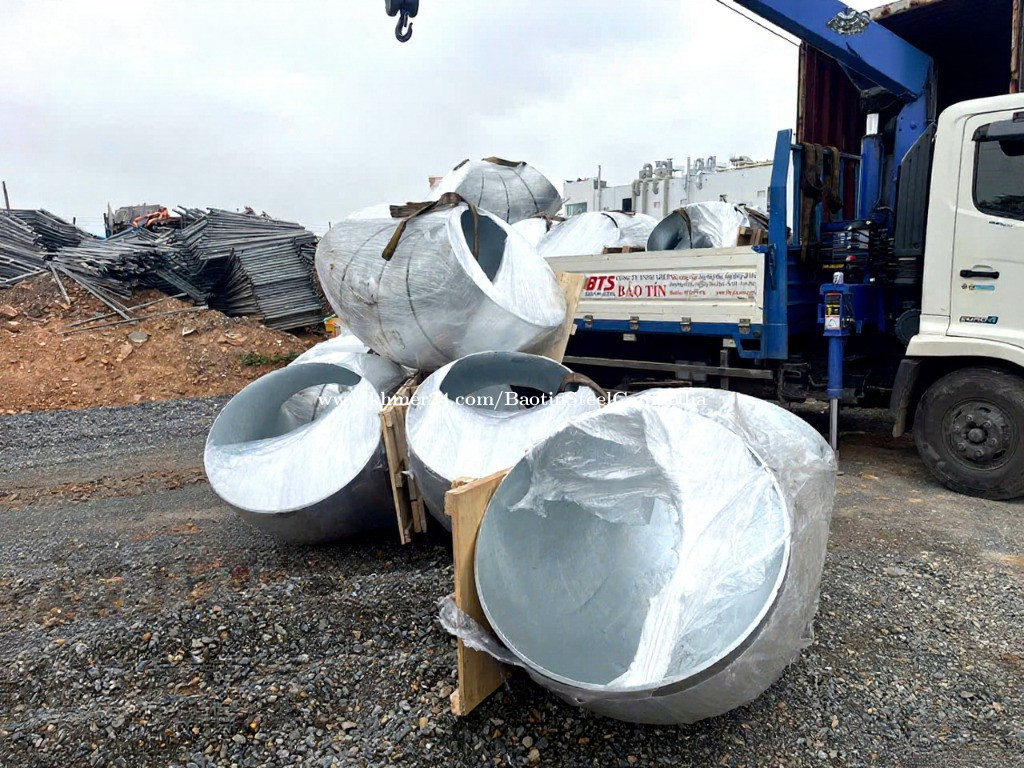 ដែកទីបមូលសgalvanized ទំហំធំចាប់ពី DN250 ដល់ DN800 in Stueng Mean chey 1, Mean Chey, Phnom Penh ...