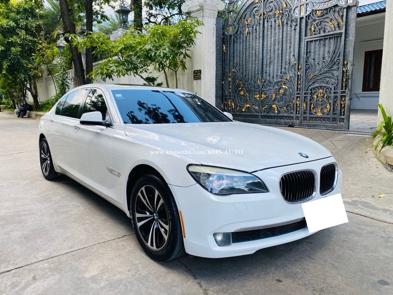 BMW 740 Li ឆ្នាំ2011 តួវែង Full option price $19500 in Tuol Sangkae 1, Ruessei Kaev, Phnom Penh ...