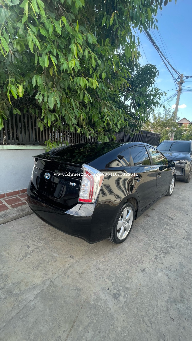 Prius 013 option 5 price $18500 in Tumnob Tuek, Boeng Keng Kang, Phnom ...