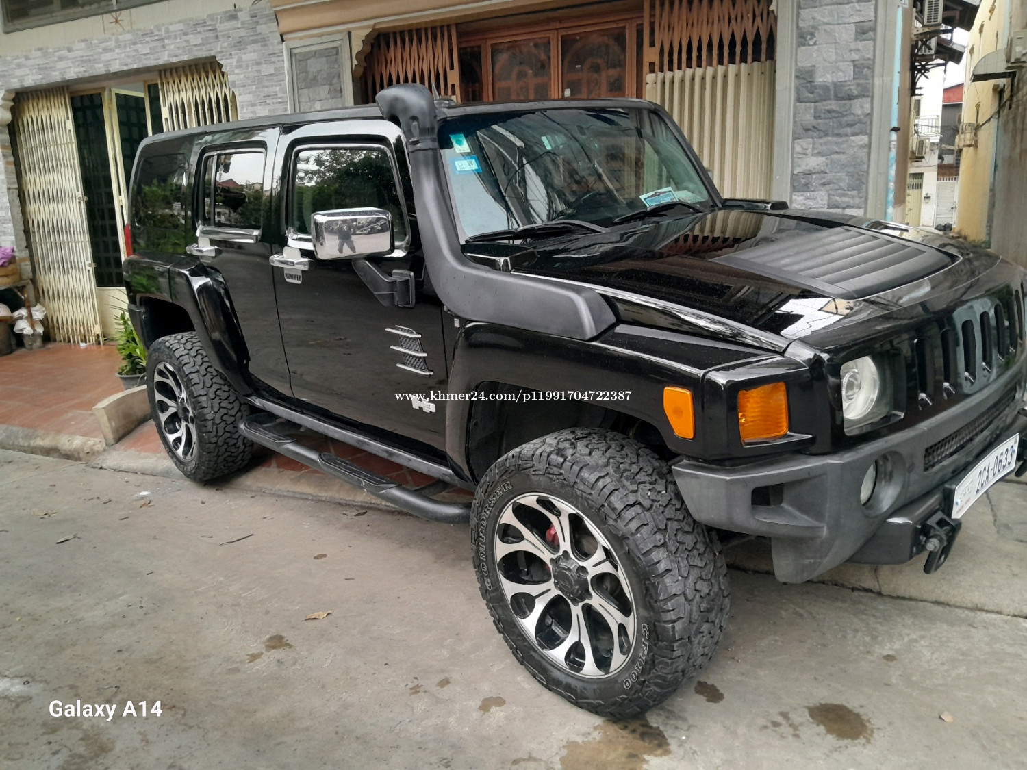 Hummer h3 06 auto capitas gasoline v5 price $21500.00 in Stueng Mean ...