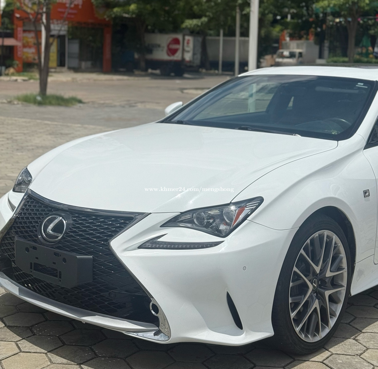 2016 Lexus RC 200t price $39500.00 in Tonle Basak, Chamkar Mon, Phnom ...