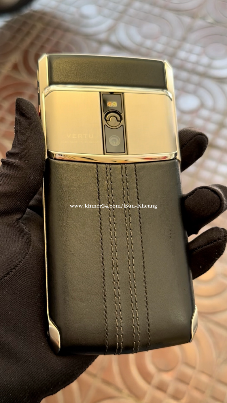 Vertu Signature Touch II price $580.00 in Boeng Prolit, Prampir ...