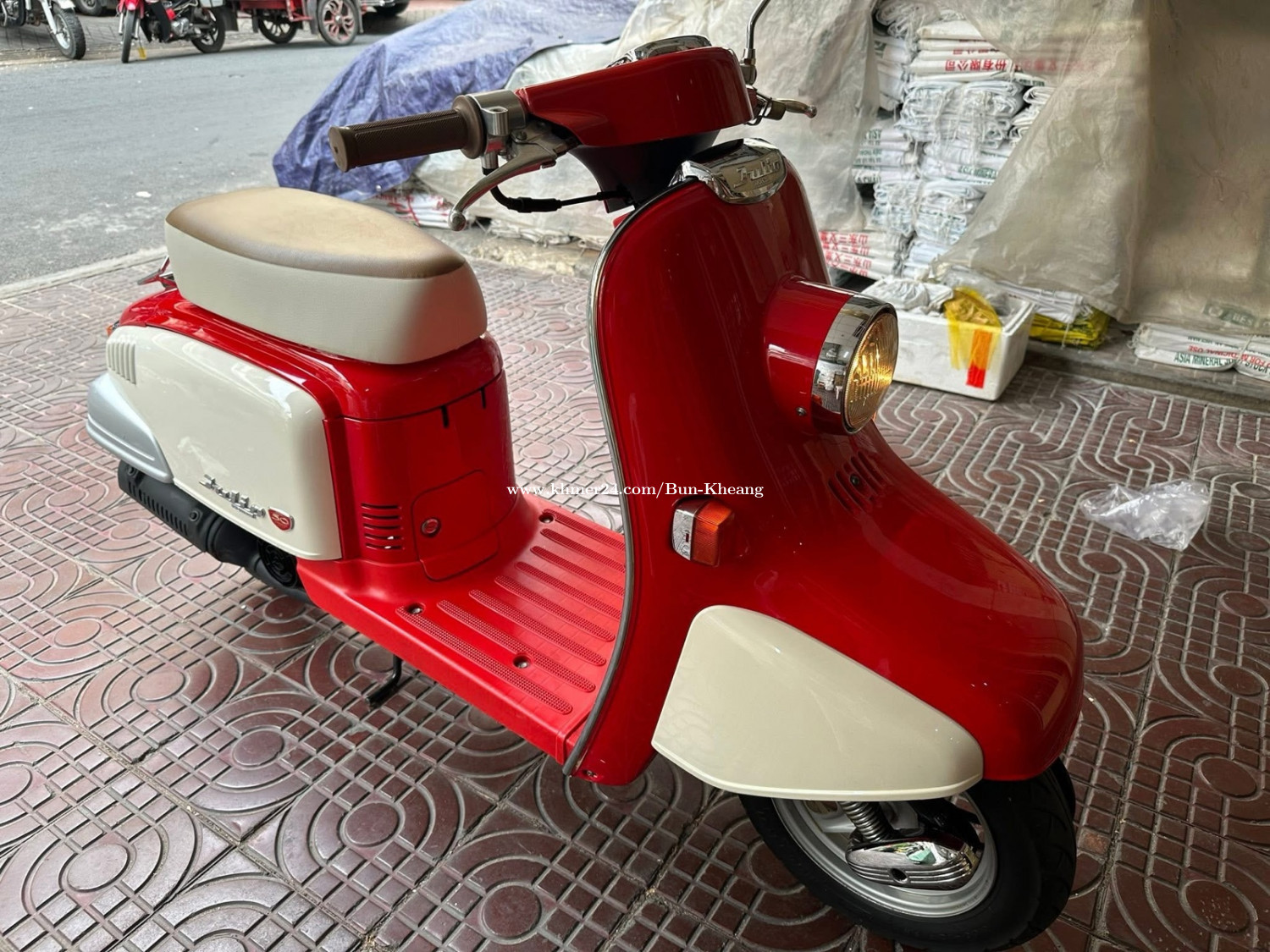 Honda Julio 50th Anniversary price $1222.00 in Boeng Prolit, Prampir ...