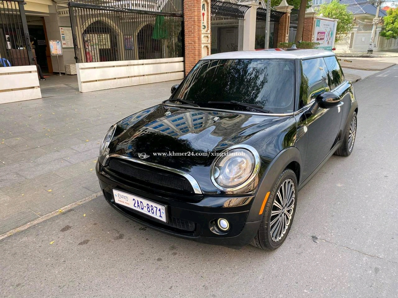 Mini Cooper price $5000.00 in Boeng Kak Muoy, Tuol Kouk, Phnom Penh ...