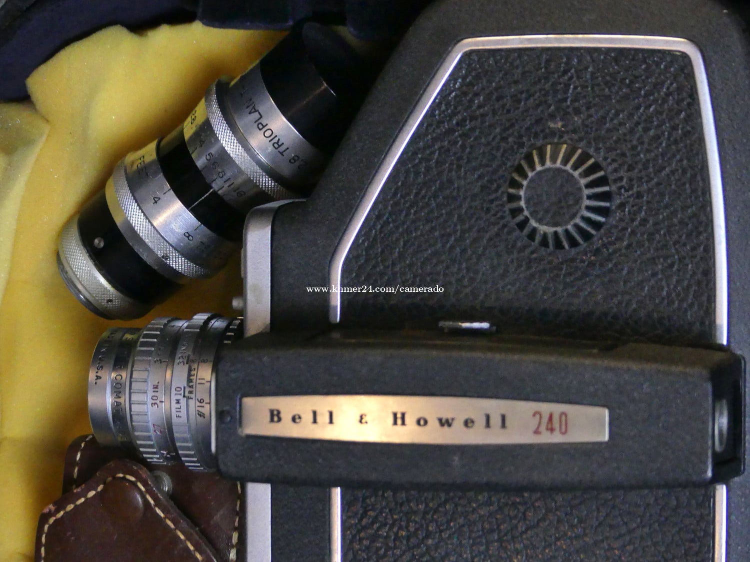 Vintage Bell & Howell 16mm 240 hand-cranked Movie Camera - Working ...
