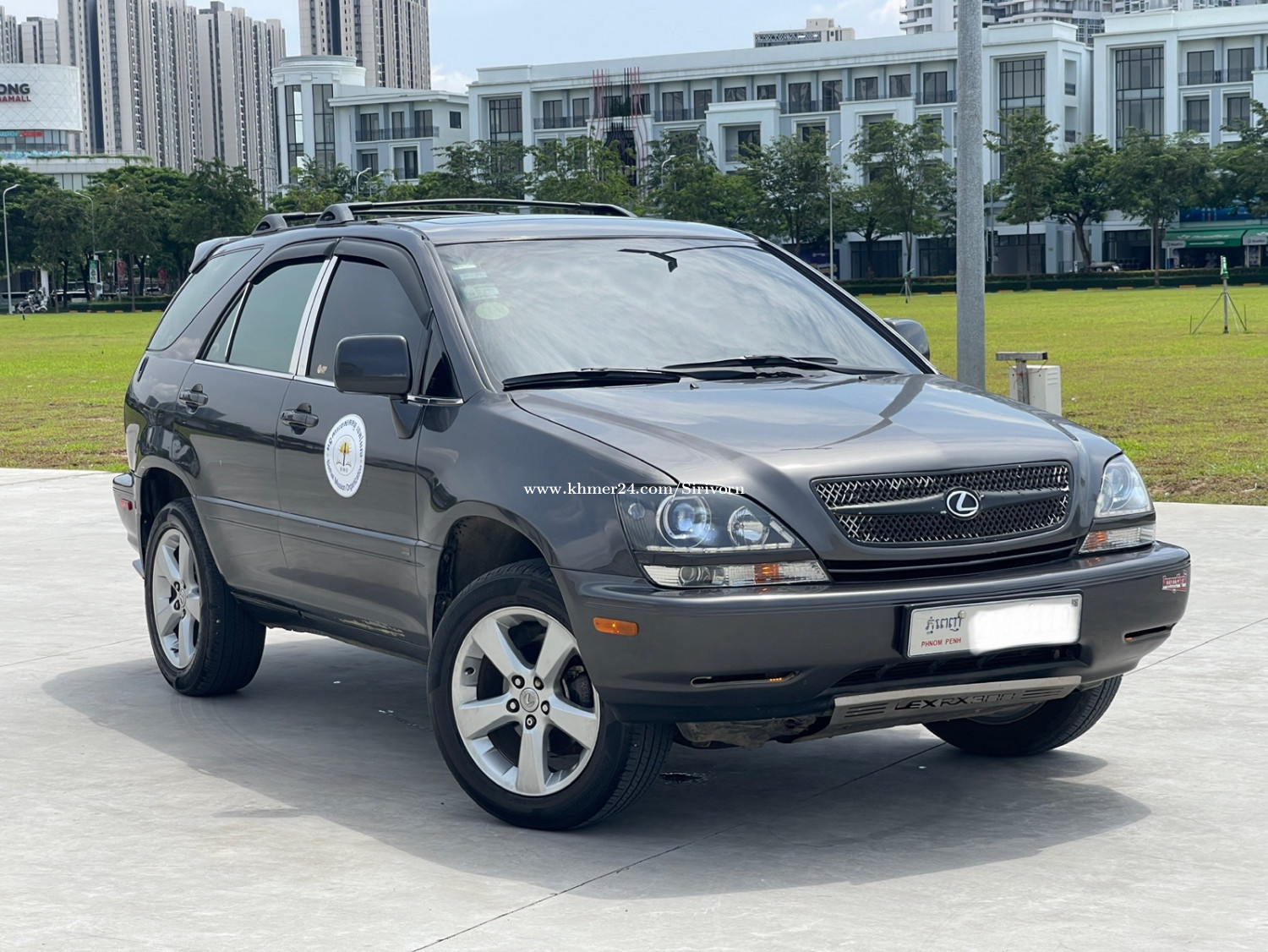 Lexus RX300 2002 Coach Edition ពណ៌កម្រ price $10300.00 in Tuol Tumpung ...