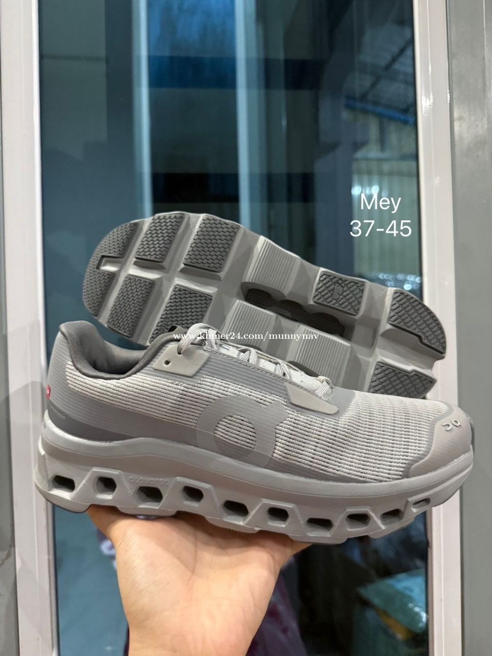 ON Cloudmonster Void running shoes price $65.00 in Chaom Chau 1, Por ...