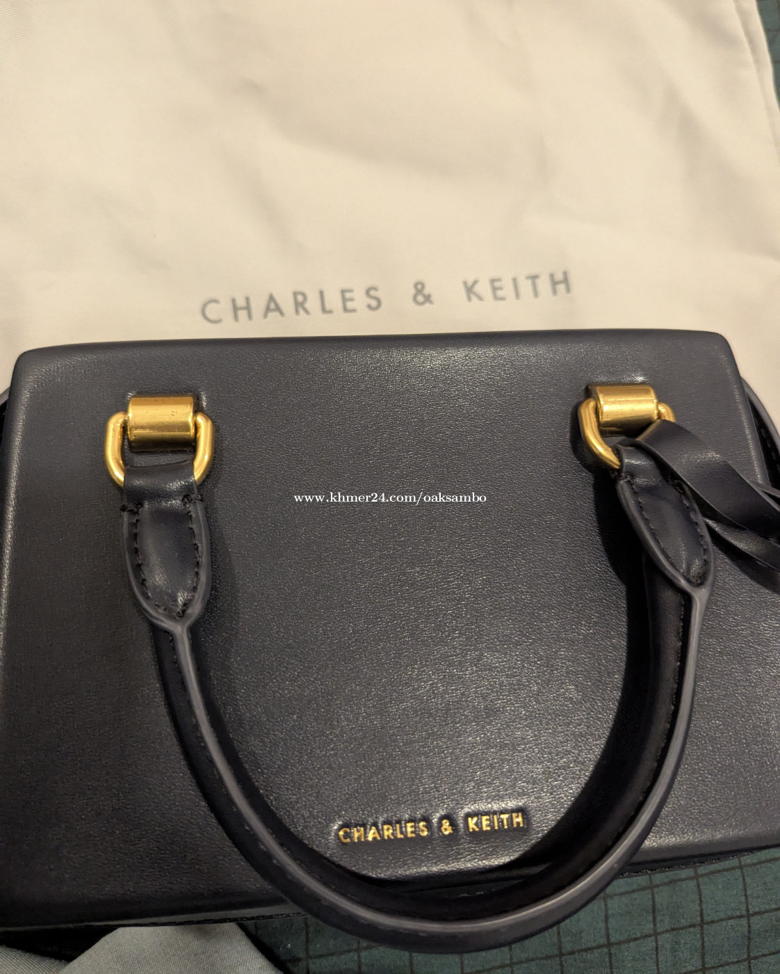 Original Charles & Keith price $32.25 in Tuol Tumpung Muoy, Chamkar Mon ...