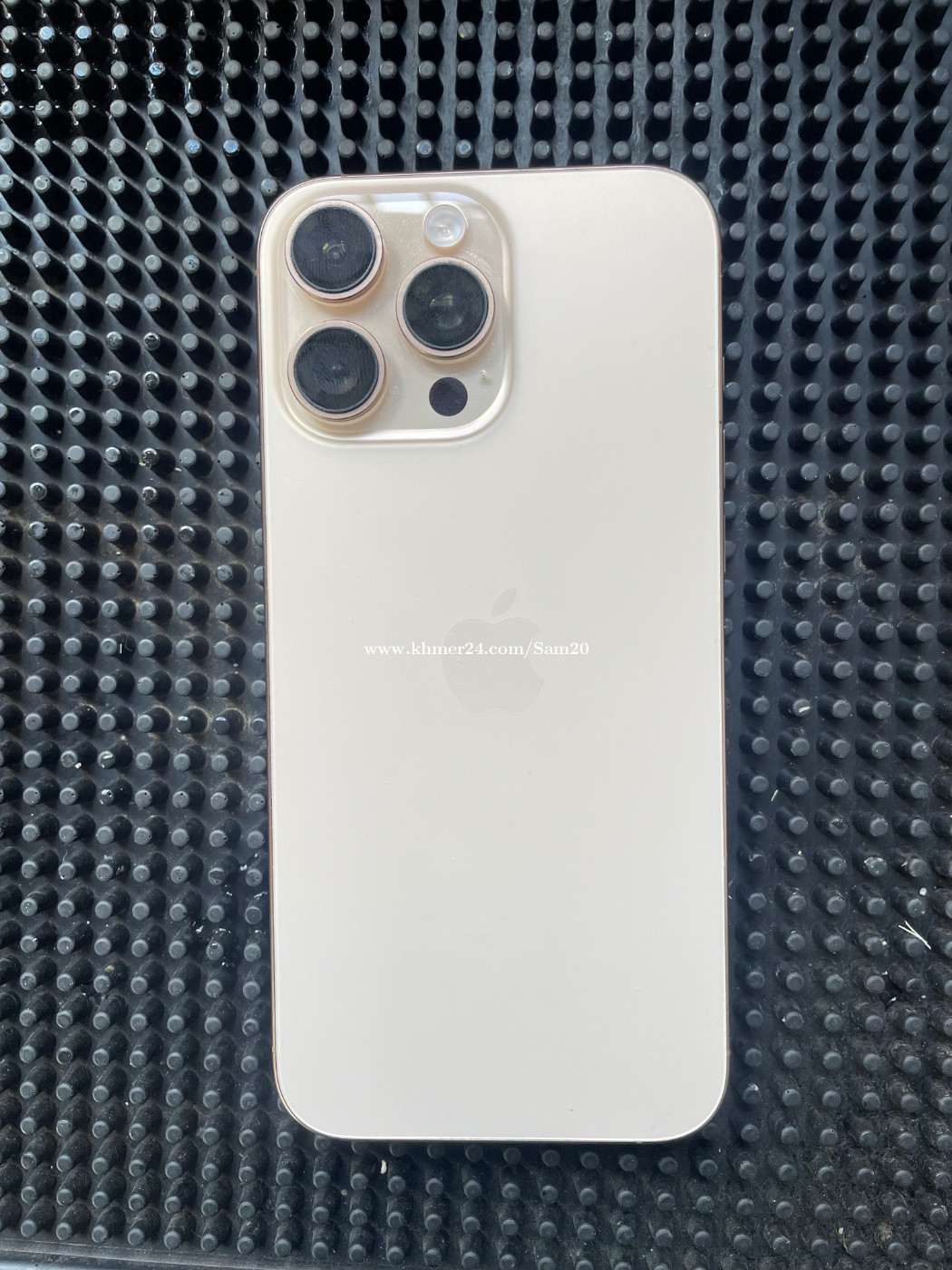 iPhone 16 pro max 99.99% full box ZA price $960.00 in Phnom Penh ...