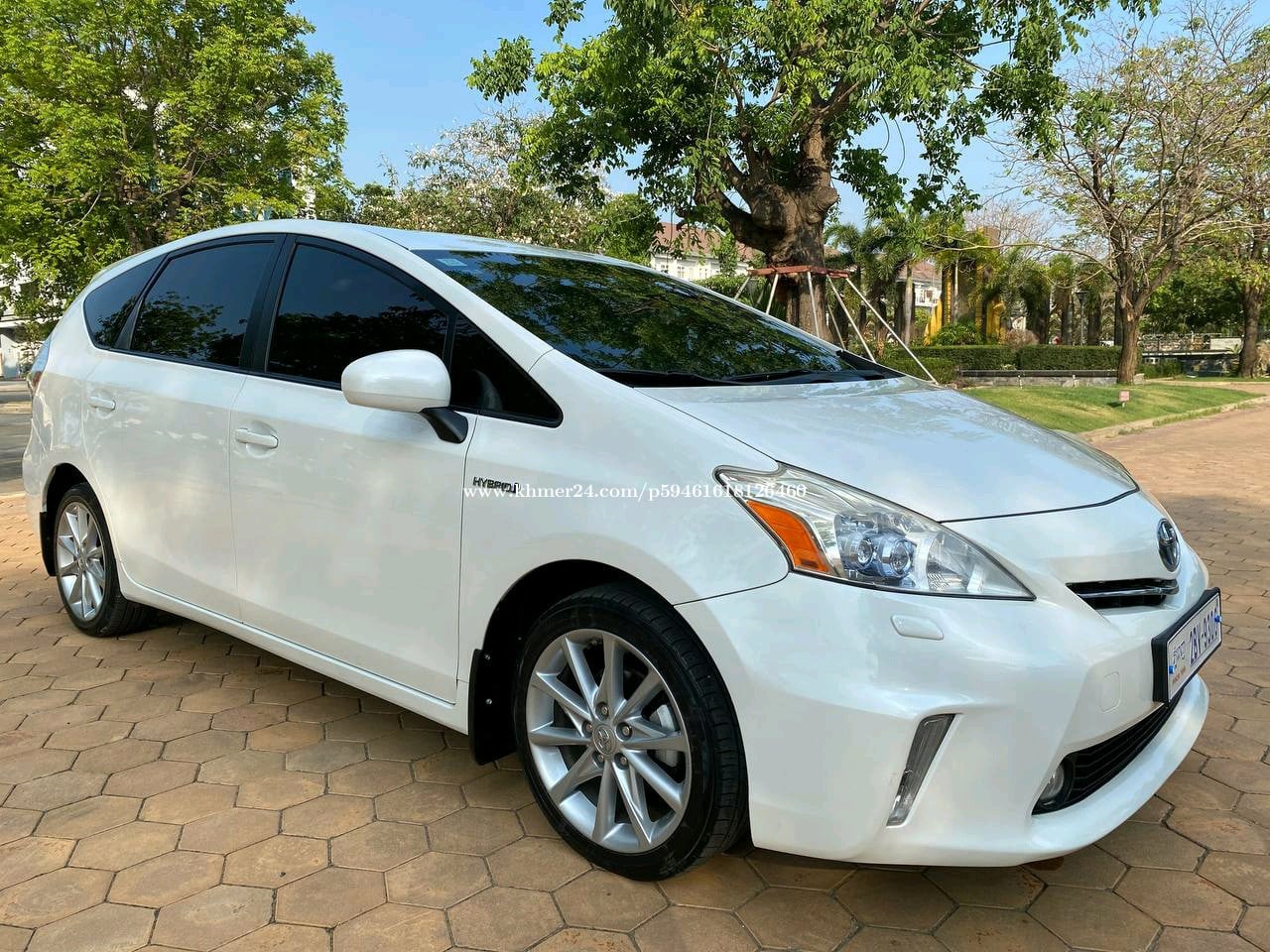 Prius V 2012 Option 5 price $18500.00 in Ruessei Kaev, Ruessei Kaev ...