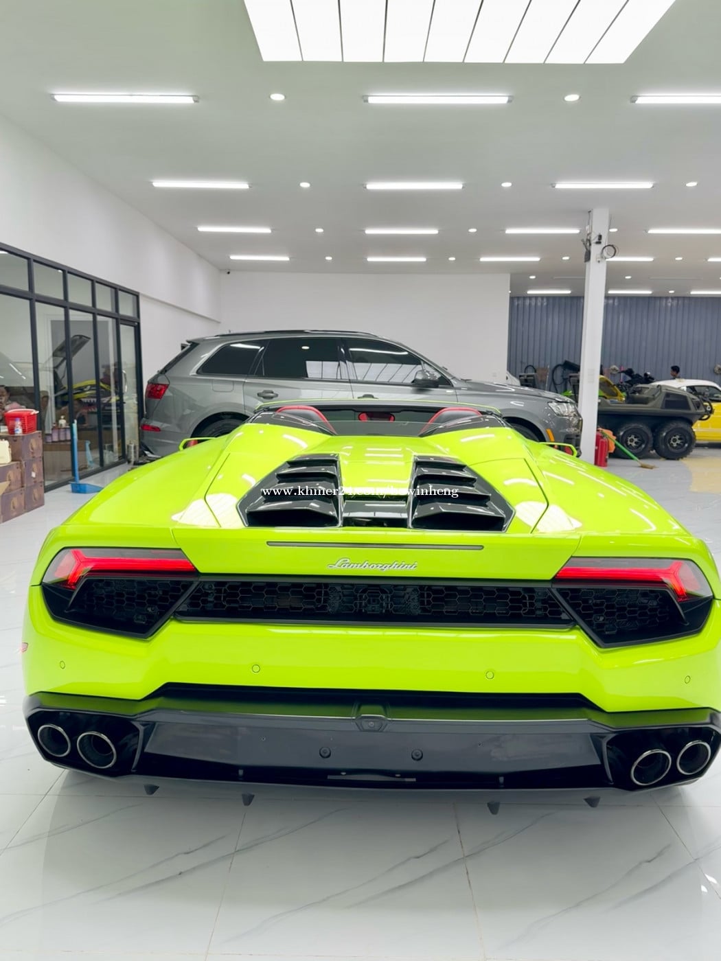 Lamborghini Huracan Spyder price $255000.00 in Boeng Tumpun 1, Mean Chey, Phnom Penh, Cambodia ...