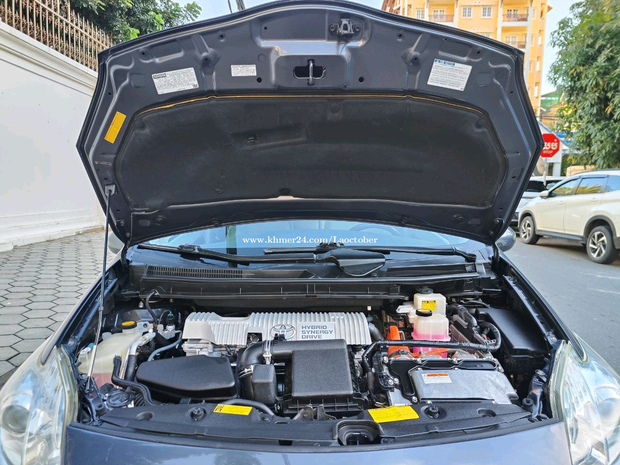 Prius 011 Option 4 មានត្រឹម 5,500$ អាចដកឡានបានភ្លាមៗ ក្រដាសពន្ធ price ...