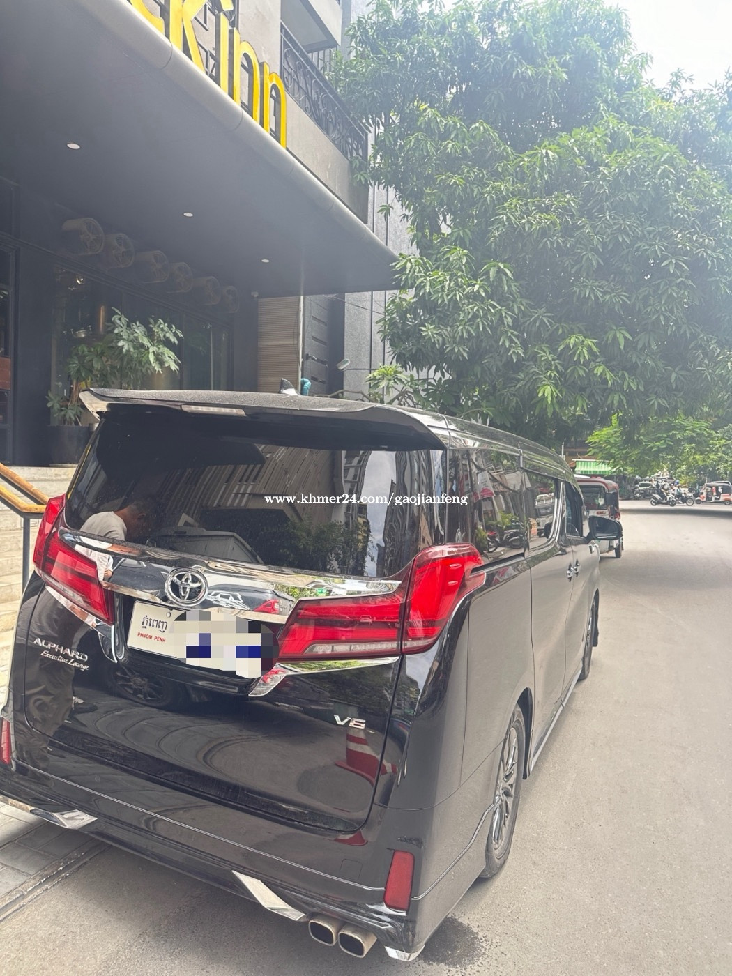 Black Alphard V6 for sale price $69000.00 in Ou Baek K'am, Saensokh ...