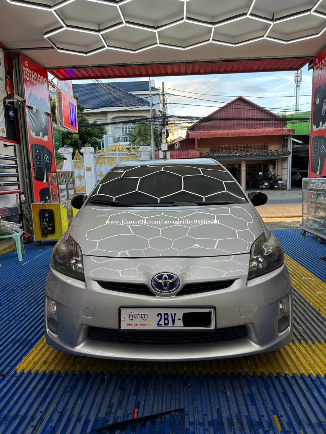 Toyota Prius 010 opt 3 JBL price $16600.00 in Tuek Thla, Saensokh ...