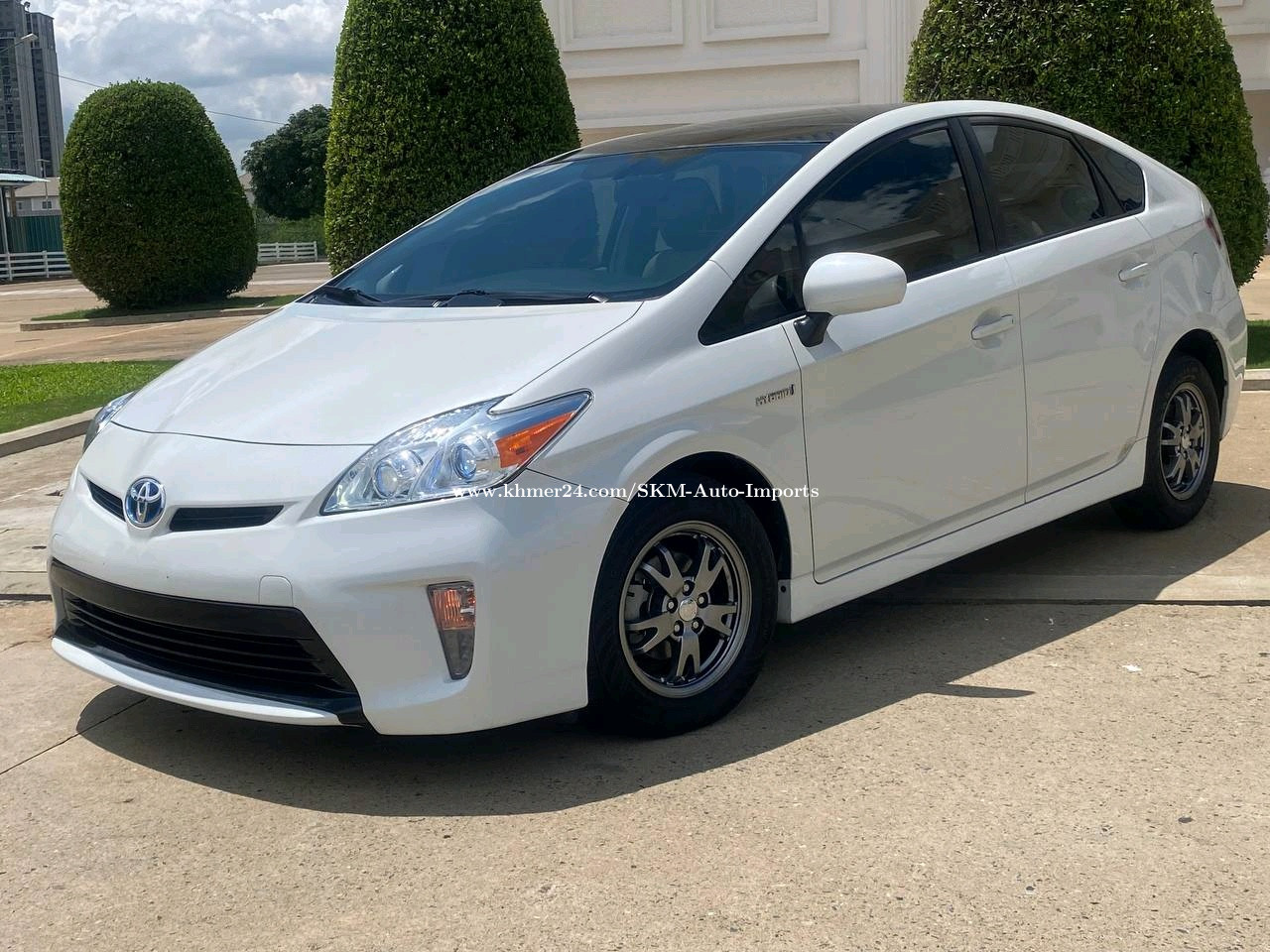 Prius 013 option 3 solar នាឡានស្អាត ពិន្ទុខ្ពស់ រំលស់ការទាប 0.57% price ...