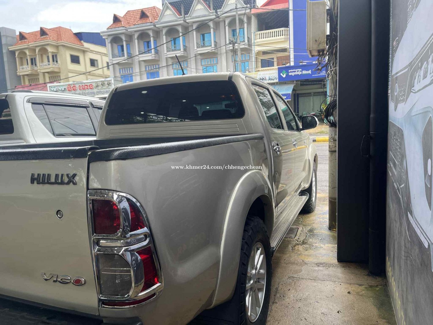 Hilux Vigo 2012 price $27500.00 in Svay Pao, Krong Battambang, Battambang, Cambodia - Chheng E ...