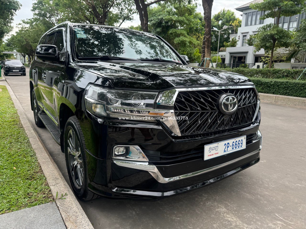 Land Cruiser 2010 up 2021 price $36500.00 in Tonle Basak, Chamkar Mon, Phnom Penh, Cambodia ...