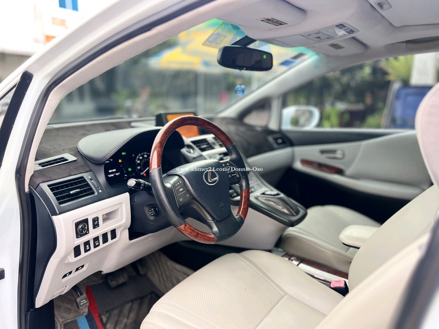 Lexus HS 250h 2010 Full Premium price $20300.00 in Kantaok, Kamboul ...