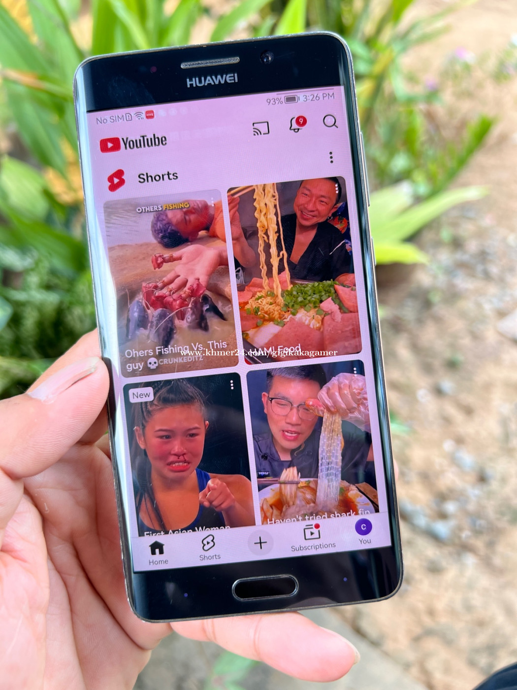 Mate 9 pro 4g 64g សានំសុីន នៅស្អាតគូរសម ដូចរូន អេក្រង់ដានក្រហមតិចៗ price $25.00 in Svay Dangkum ...