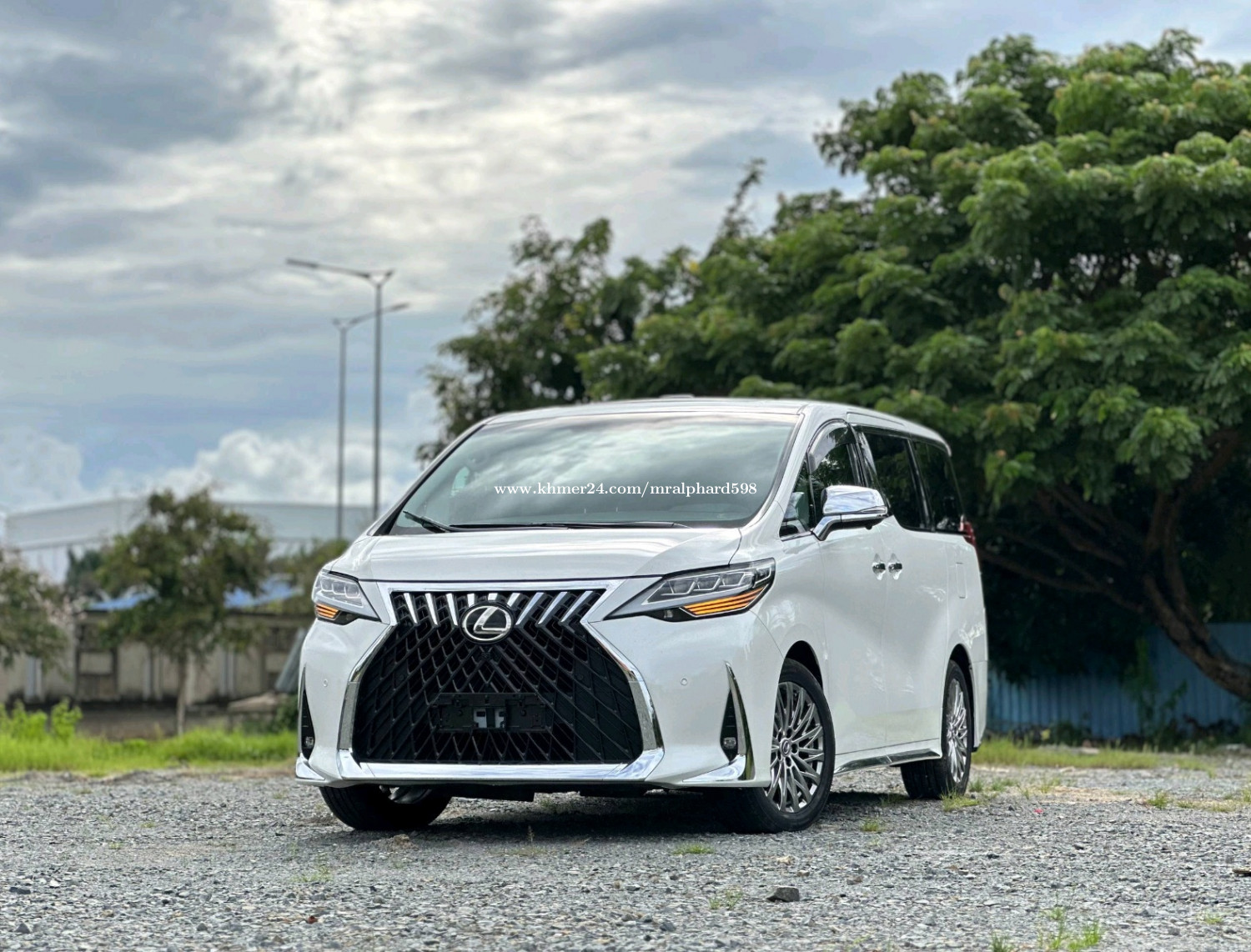 TOYOTA ALPHARD 2015 UP LEXUS LM price $52000.00 in Ruessei Kaev ...