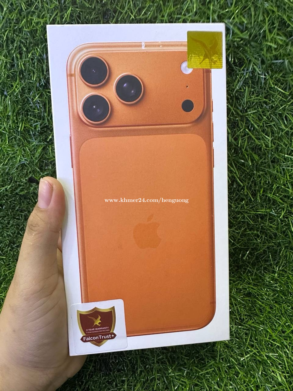 iPhone 17 Pro Max 256G X/A ធានា2ឆ្នាំ falcon price $1470.00 in Tuol ...