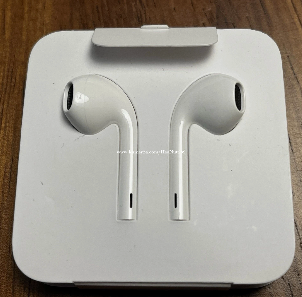 Apple EarPods Lightning Wired Earbuds A1748 OEM Packaging Authentic ...
