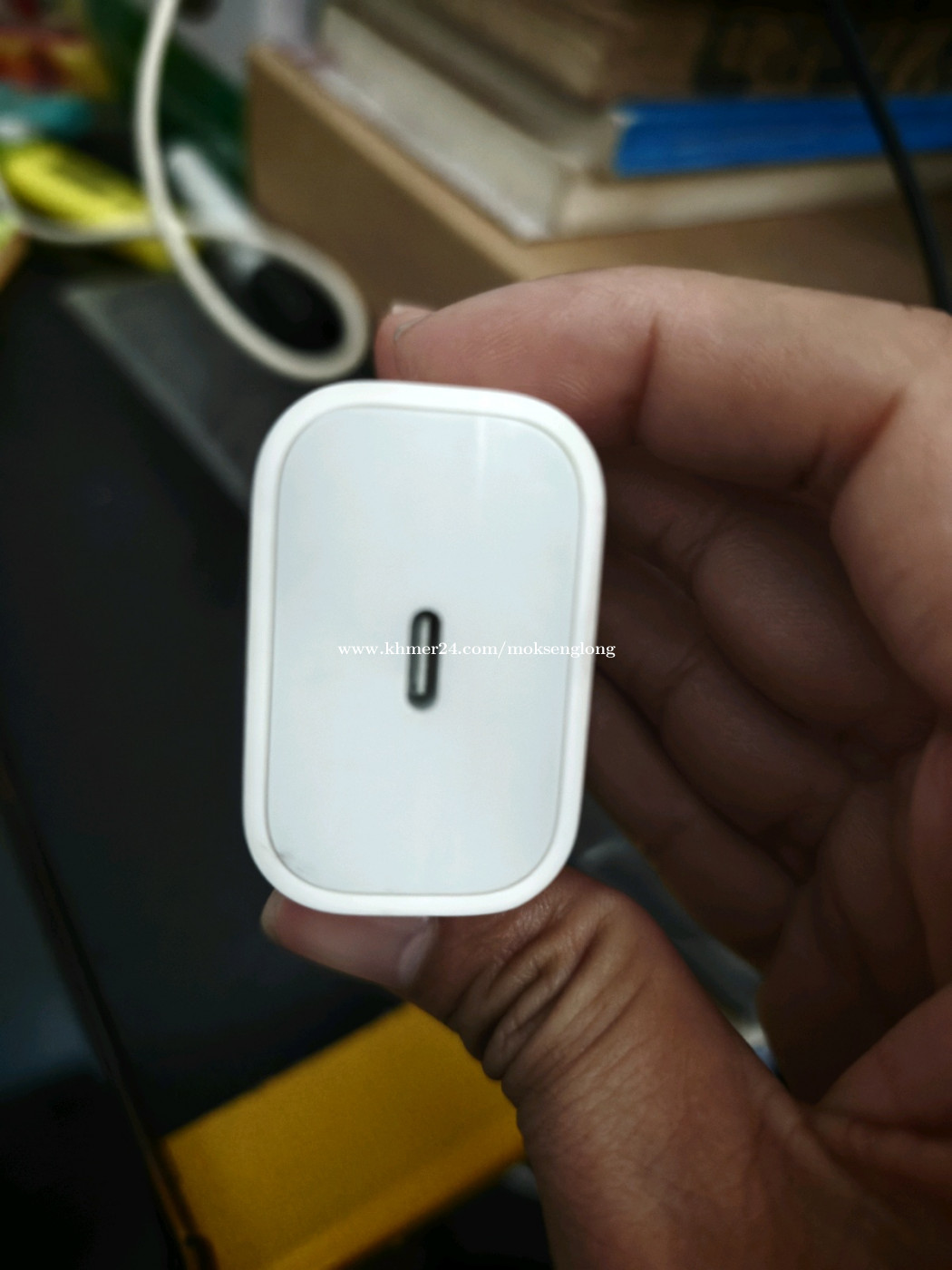 Apple 20W USB-C Power Adapter 2 pin price $15.00 in Tuol Sangkae 1 ...