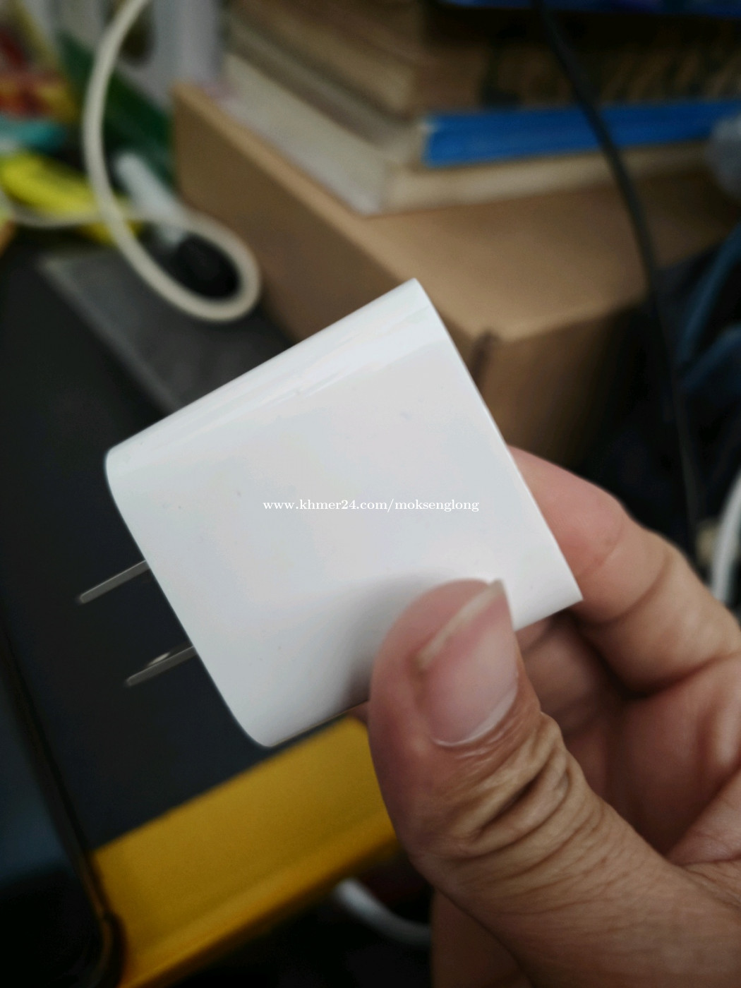 Apple 20W USB-C Power Adapter 2 pin price $15.00 in Tuol Sangkae 1 ...