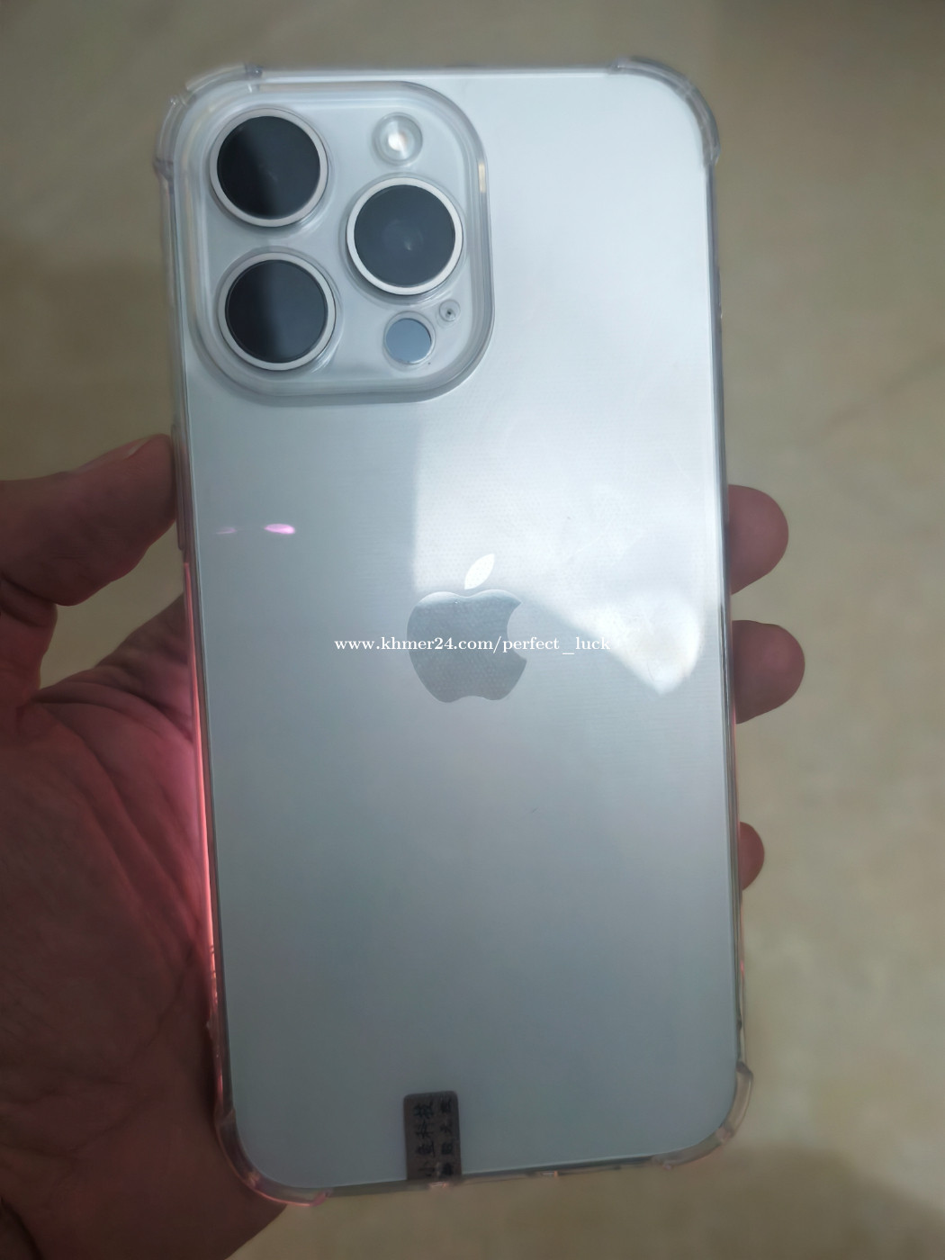 Apple Iphone 15 Pro Max 1Tb price $8.00 in Chrang Chamreh Muoy, Ruessei ...