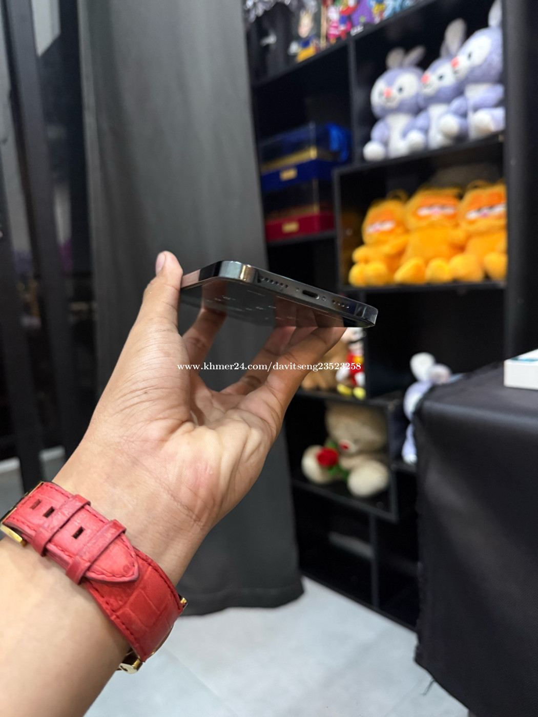 iPhone 12 Pro Max សាណុំសុីន price $325.00 in Stueng Mean chey 1, Mean ...