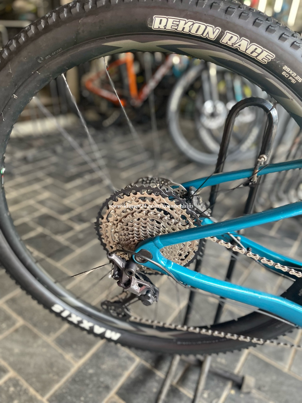 Giant xtc slr1 price $610.00 in Samraong Kraom, Por Senchey, Phnom Penh ...