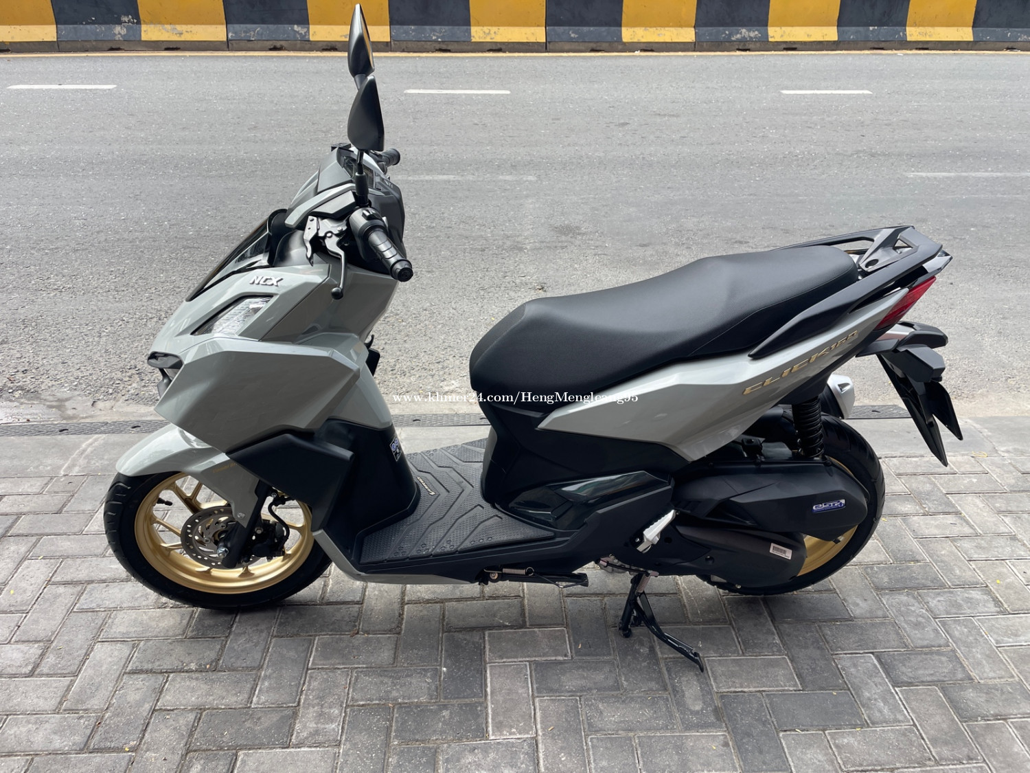 Honda Click 160 ដូចថ្មីម៉ូតូក្រុមហ៊ុនប្រផះសុីន price $3180.00 in Veal ...