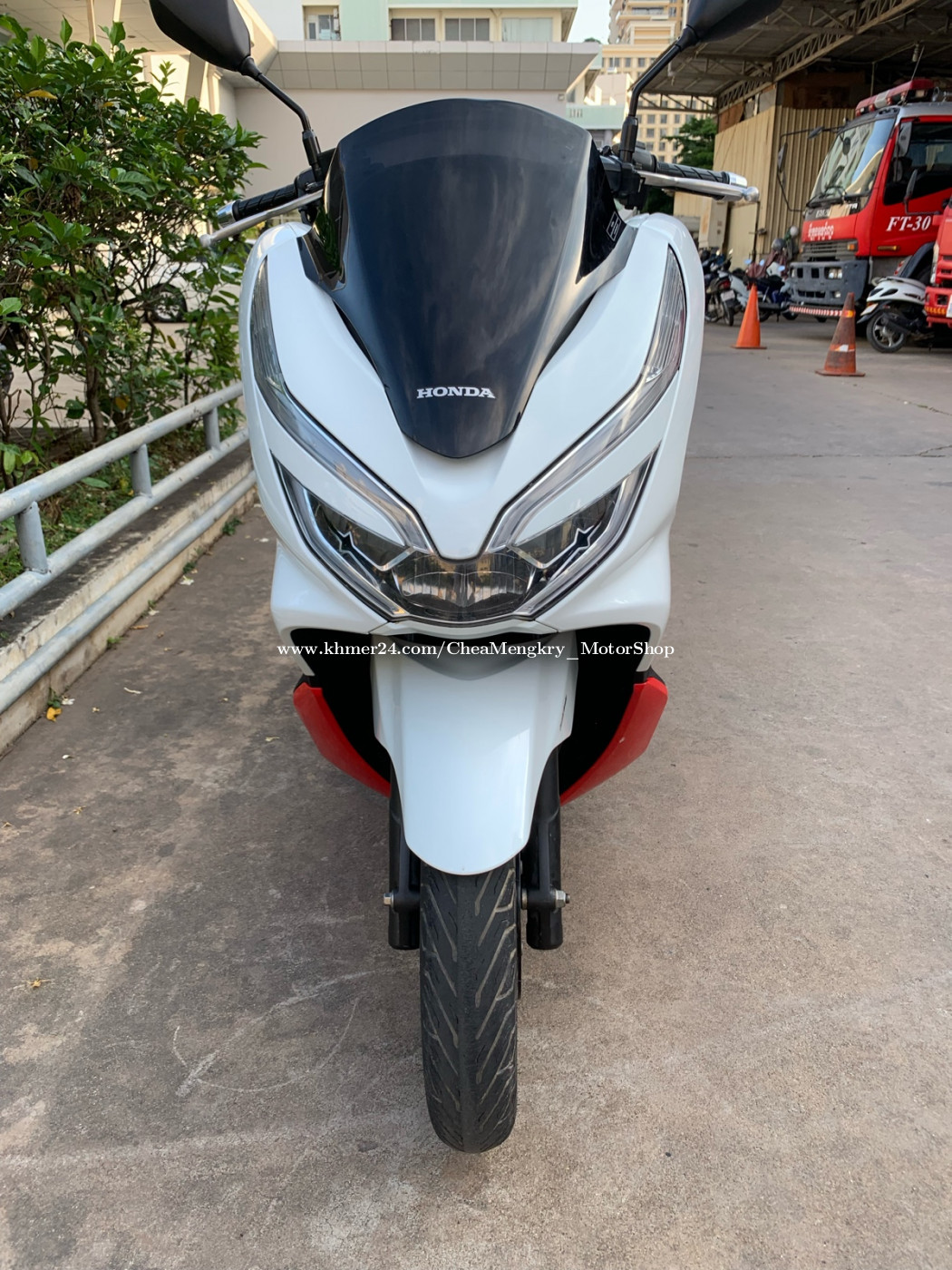 Honda pcx 2019 smat key មានកាតគ្រីត្រឹមត្រូវ price $1890.00 in Ou ...