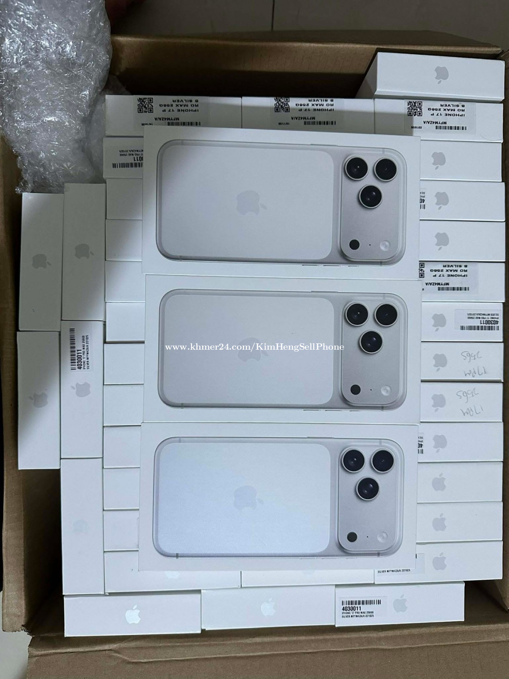 iPhone 17 Pro Max LL price $1340.00 in Phsar Daeum Kor, Tuol Kouk ...