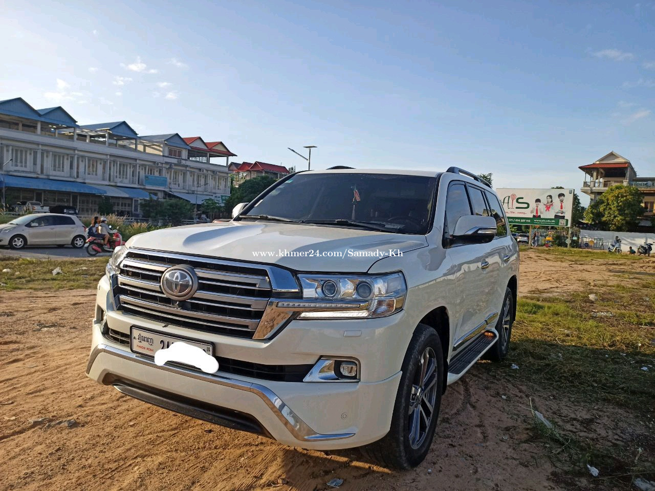 Land cruiser 08 up 019 ត្រូវការលក់ 35500$ចរចារ 070717757 price $35500. ...