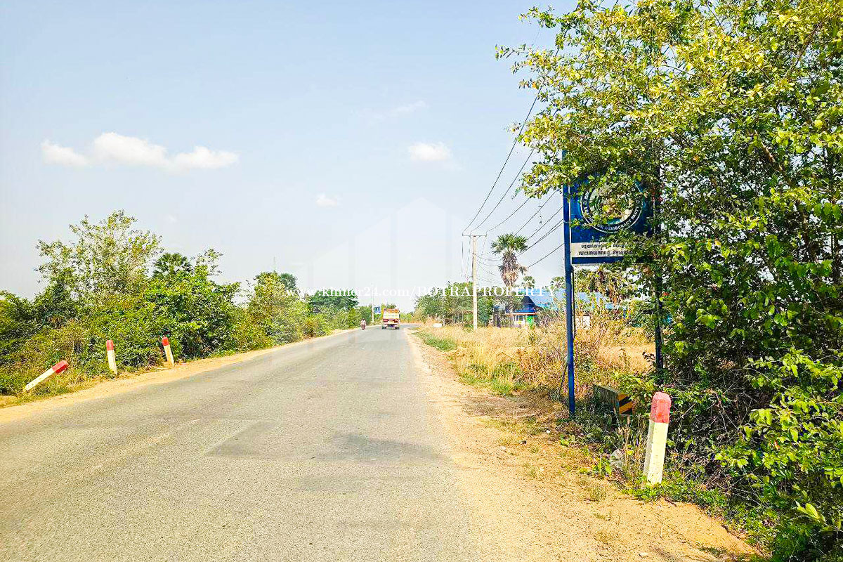 Corner Land for Sale along 30m wide road price $105.00 in Daeum Rues ...
