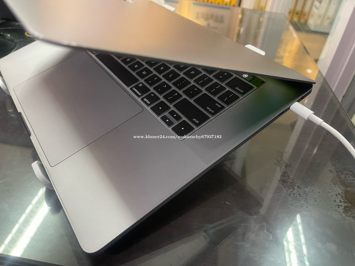 MacBook 💻 Pro 2018 15” core i7 /1T Ram price $661.32 in Veal Vong ...