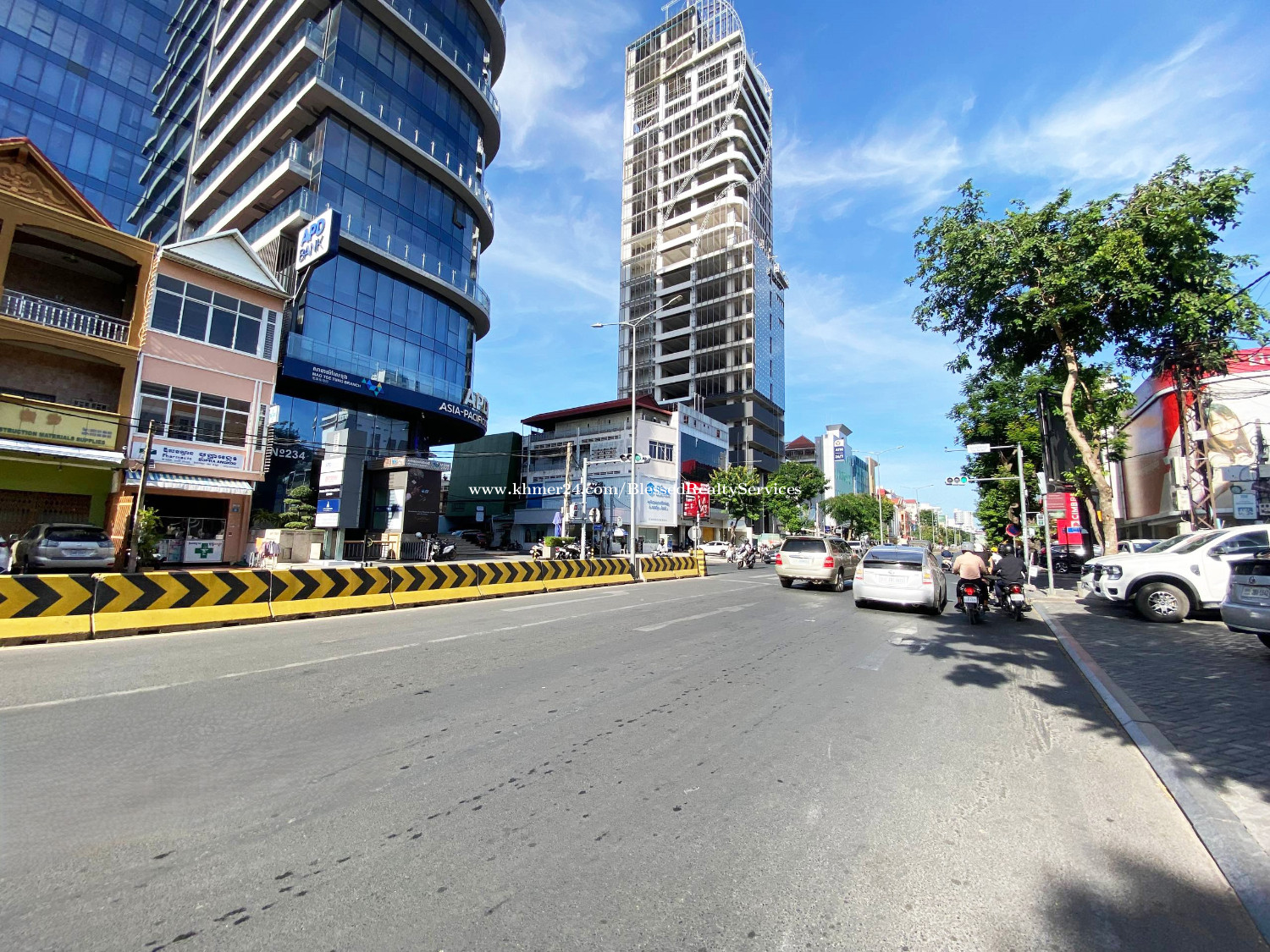 Mao Tse Tong Blvd near Vanda Institute 💥 2 Flat for Rent 💥 price $5000. ...