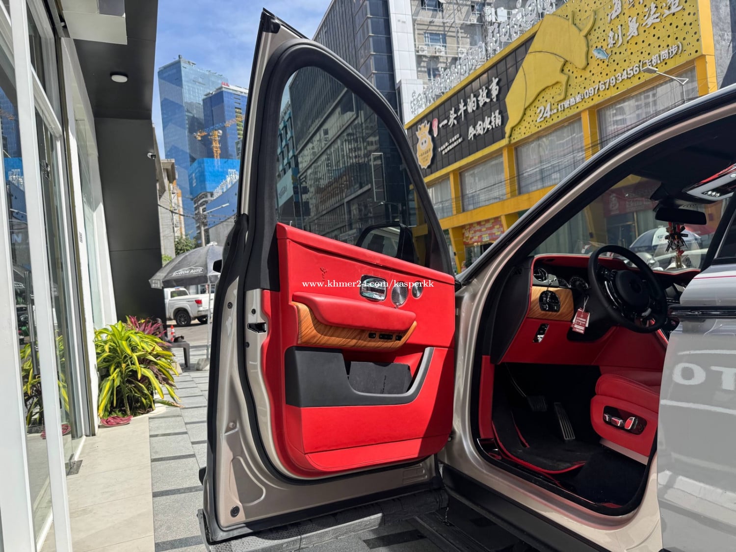 Rolls-Royce Cullinan Mansory price $700000.00 in Boeng Keng Kang Muoy ...