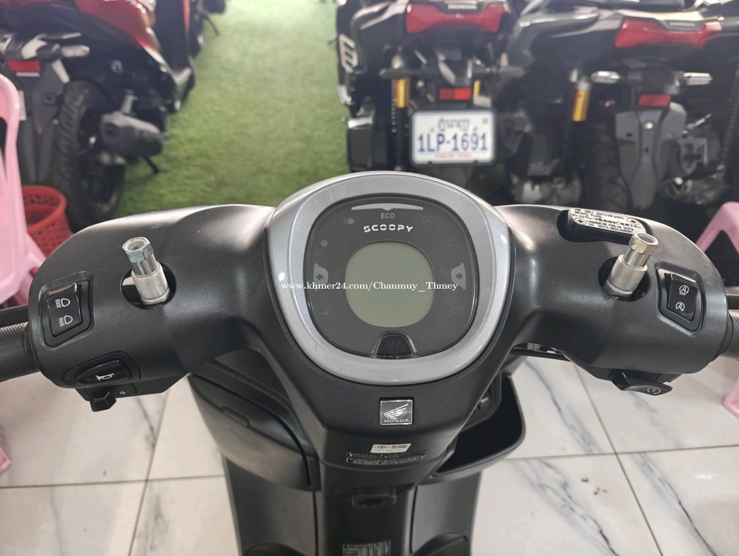 Honda Scopy 025 have tax plate number good 96% price $2567.00 in Veal ...