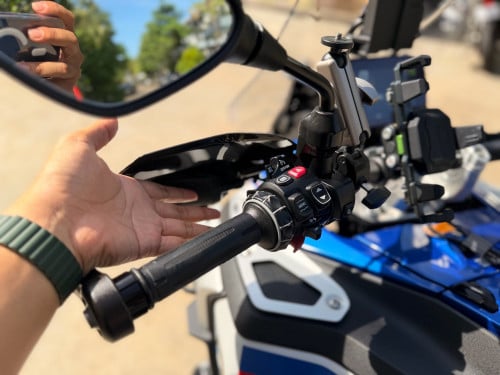 BMW Gsa1300 Auto ASA 2025 price $30500.00 in Chrang Chamreh Pir ...