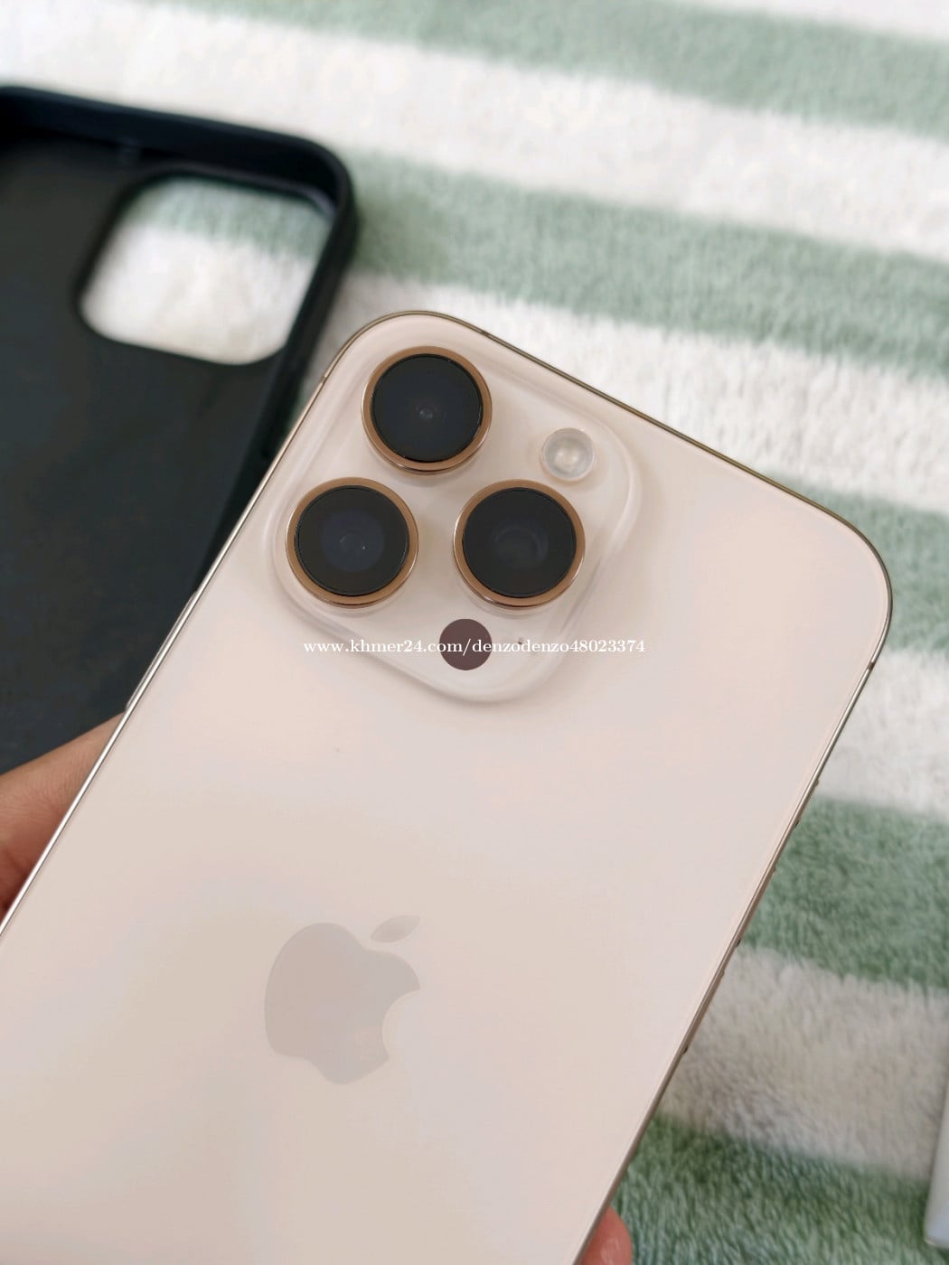 iPhone 16 Pro Max ZA 99% price $889.00 in Boeng Kak Muoy, Tuol Kouk ...