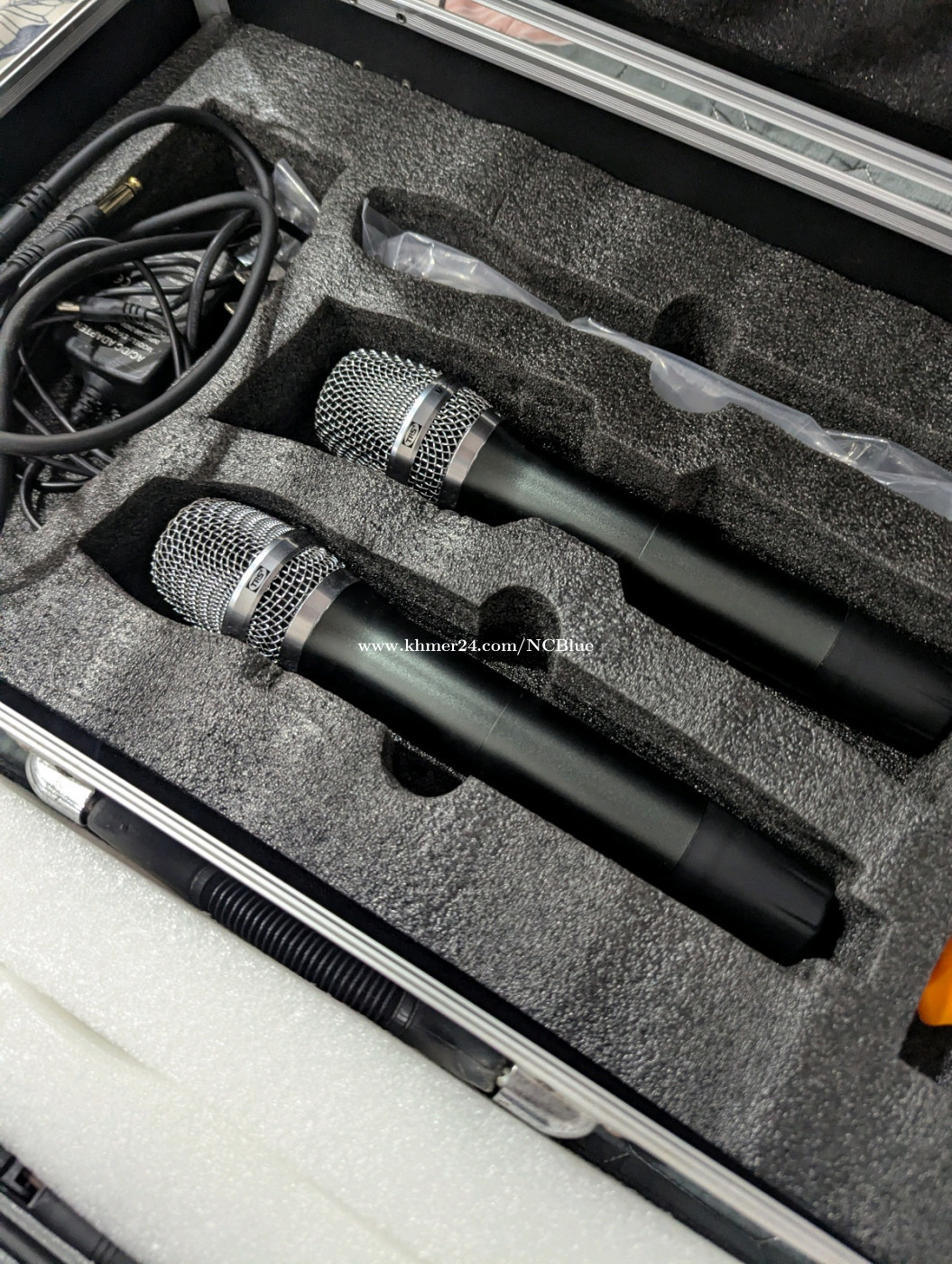 FM Microphone TRS Model: MC-5000 RF range: 640-690MHz price $50.00 in ...