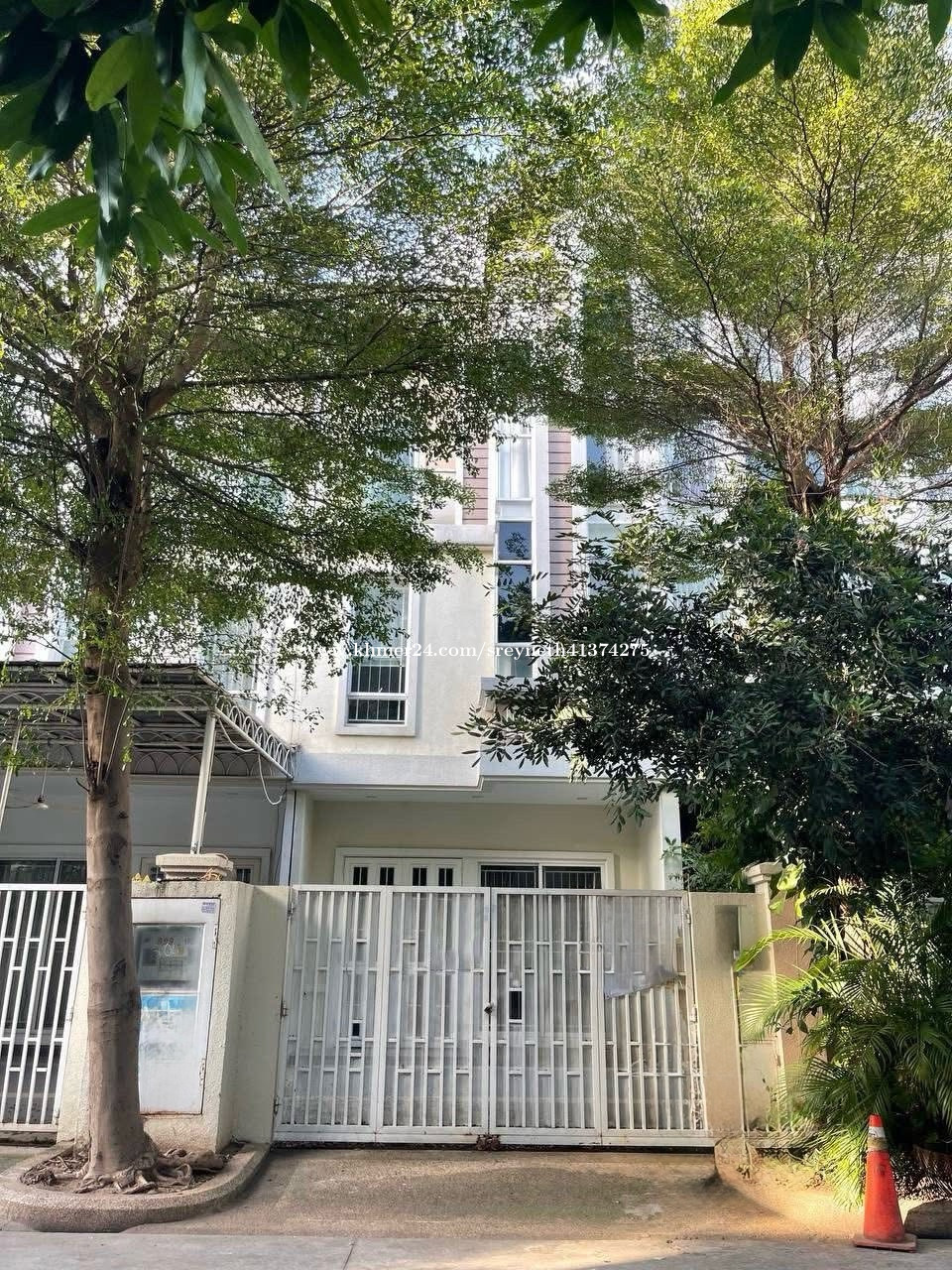 Link A for rent in Borey Chip Mong land sensok Aeon2 price 1000 ...