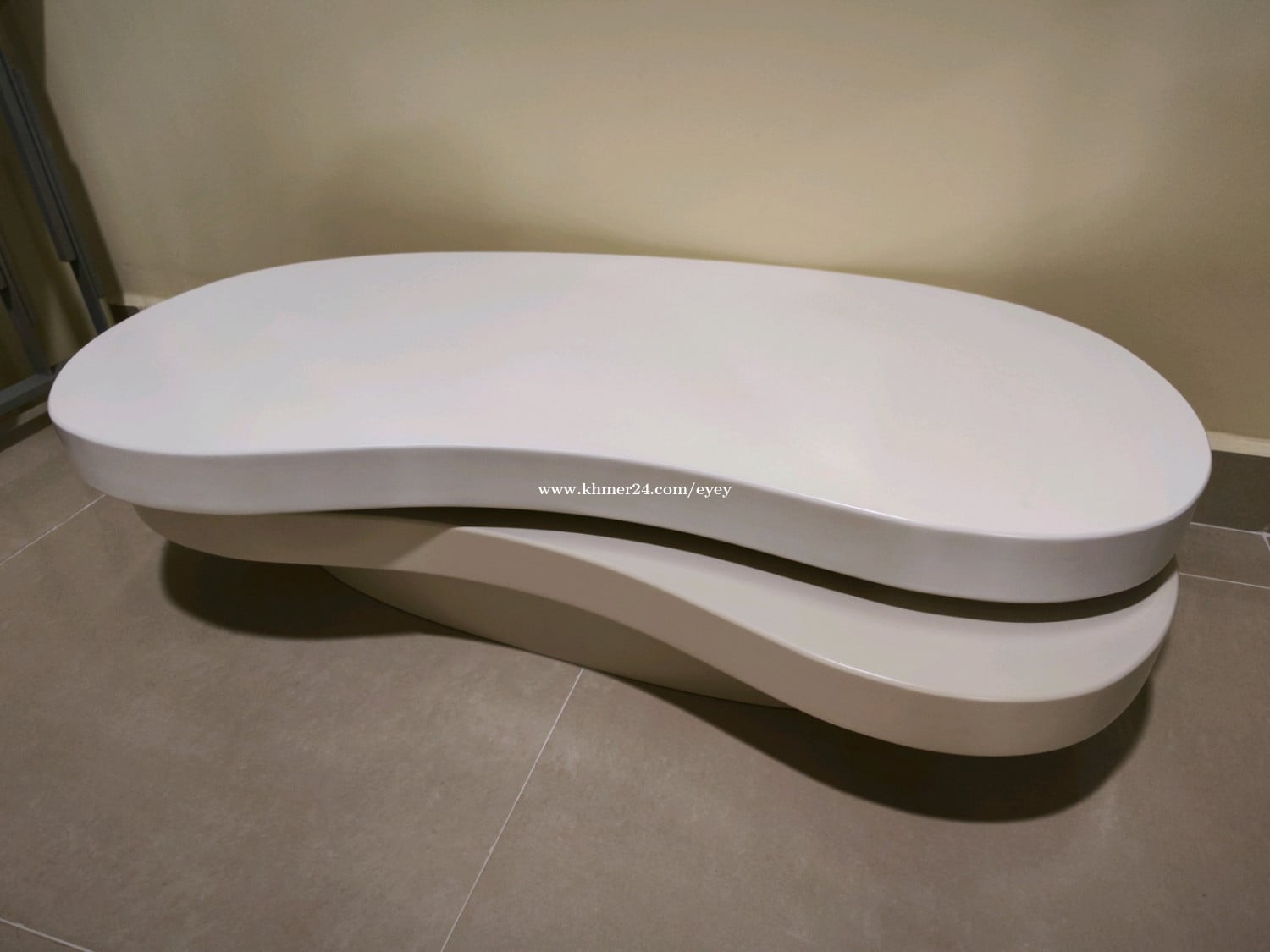 Bean shape table price $100.00 in Boeng Keng Kang Muoy, Boeng Keng Kang ...