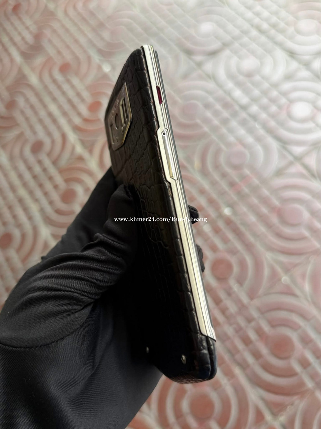 Vertu Constellation V Alligator price $380.00 in Boeng Prolit, Prampir ...